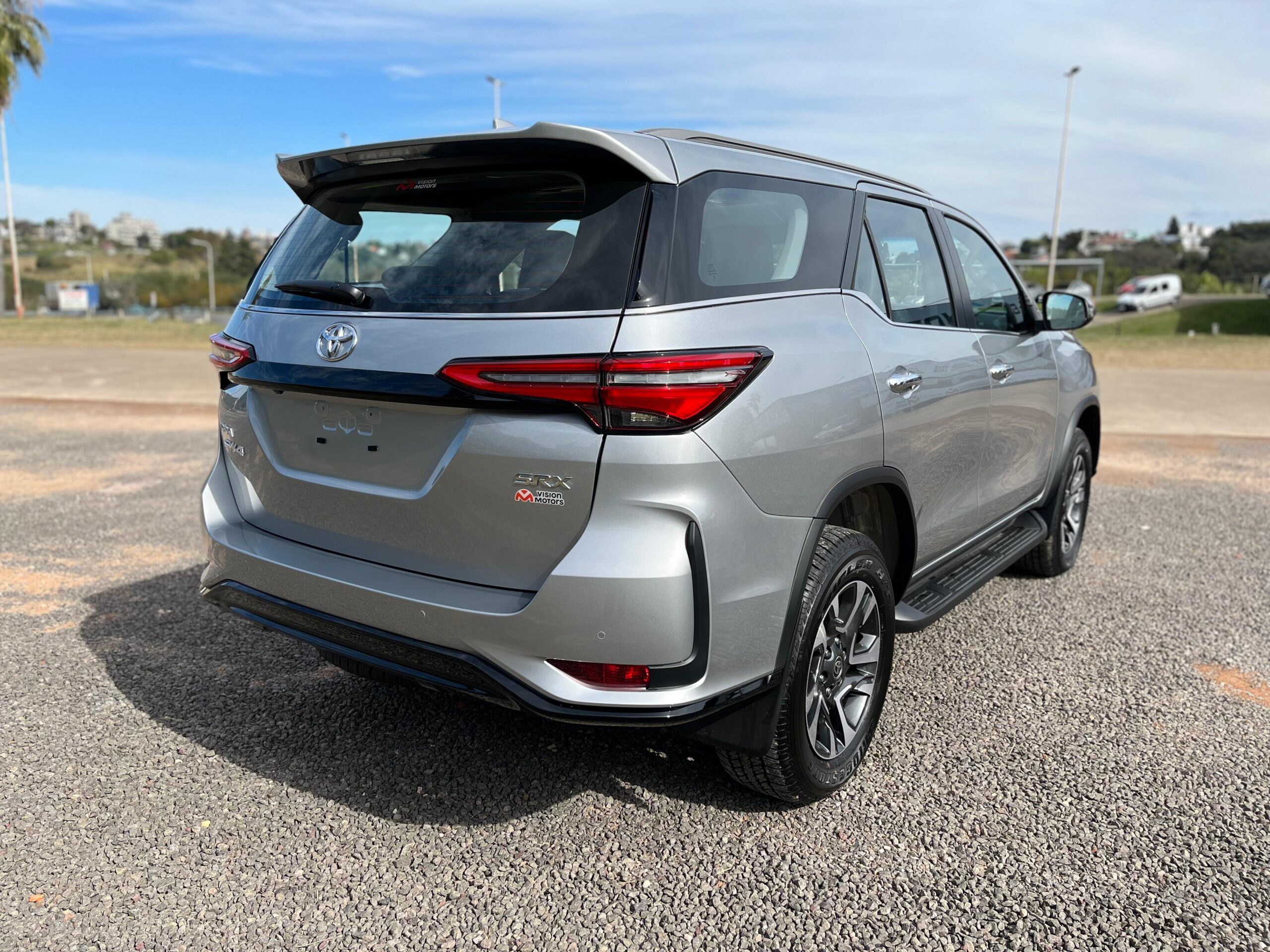 TOYOTA SW4 SRX 4X4 AT 7AS - Vision Motors Paraná